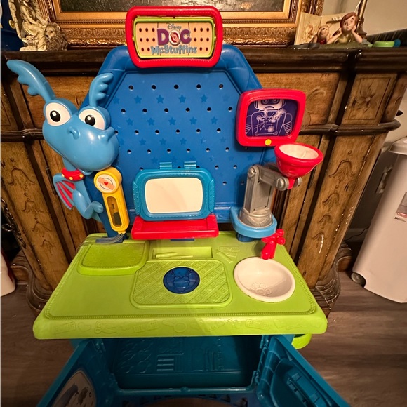 Doc McStuffins | Toys | Doc Mcstuffins Talking Stuffy Checkup Station ...